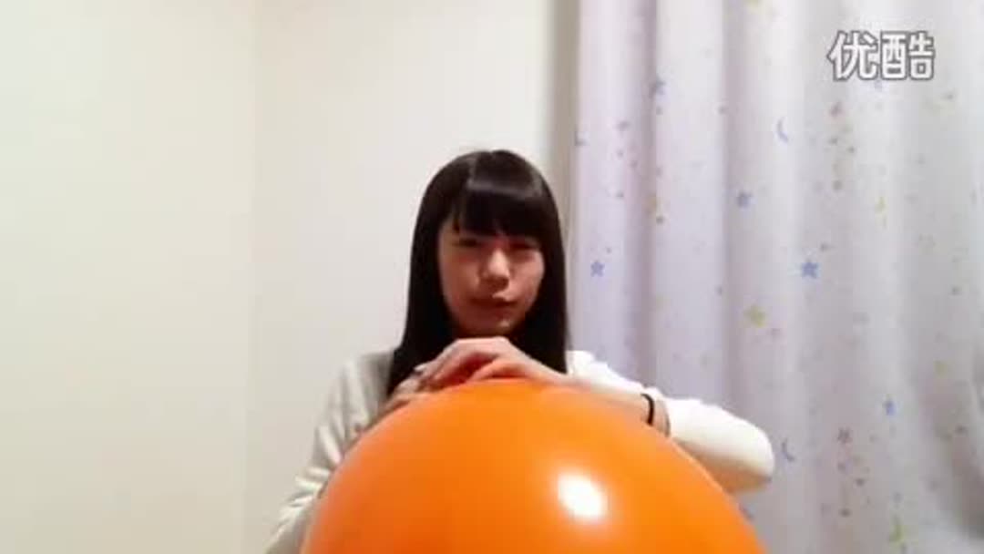 气球迷恋 Orange balloon inflation and sit to pop 生活视频 免费在线观看 爱奇艺